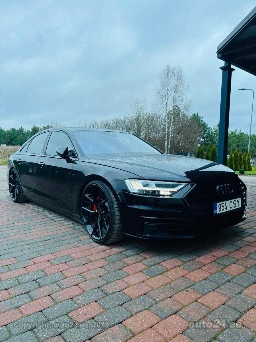 Black Audi A8 2018 in Tartu, with an engine capacity of 3.00 L and mileage of 159 thousand km for 38900 €, photo 1 on AUTOMOTO.COM.LV