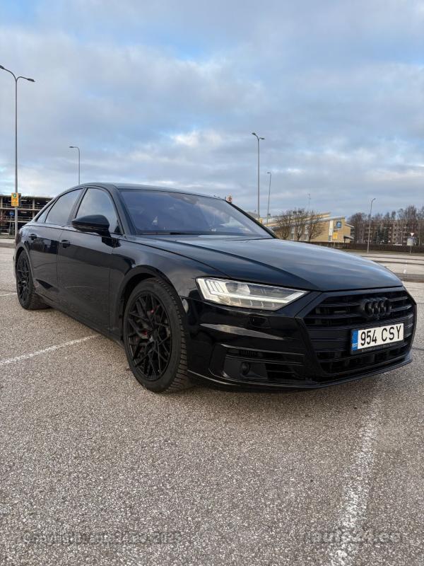 Black Audi A8 2018 in Tartu, with an engine capacity of 3.00 L and mileage of 159 thousand km for 38900 €, photo 4 on AUTOMOTO.COM.LV