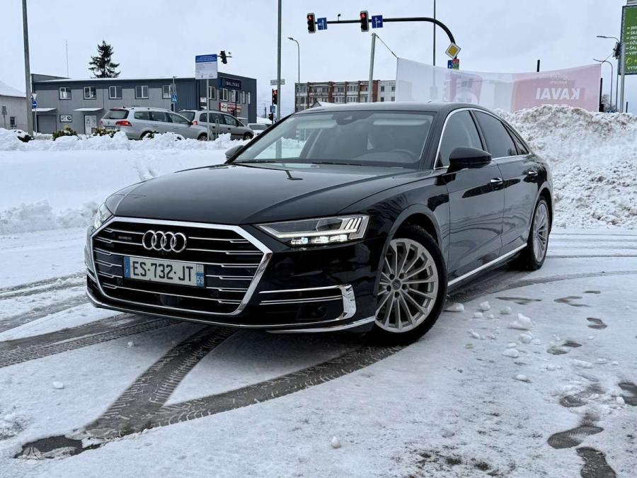 Black Audi A8 2018 in Taurage, with an engine capacity of 3.00 L and mileage of 250 thousand km for 27900 €, photo 1 on AUTOMOTO.COM.LV