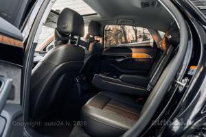 Black Audi A8 2018 in Tallinn, with an engine capacity of 3.00 L and mileage of 150 thousand km for 37900 €, photo 9 on AUTOMOTO.COM.LV