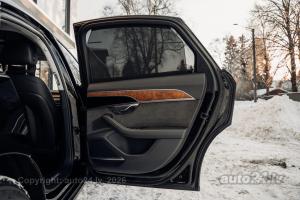 Black Audi A8 2018 in Tallinn, with an engine capacity of 3.00 L and mileage of 150 thousand km for 37900 €, photo 25 on AUTOMOTO.COM.LV