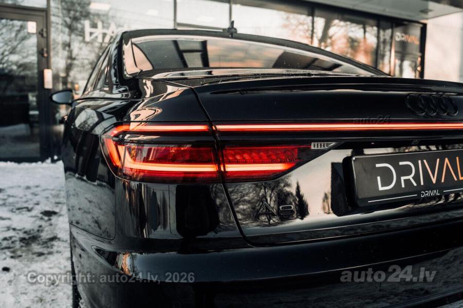 Black Audi A8 2018 in Tallinn, with an engine capacity of 3.00 L and mileage of 150 thousand km for 37900 €, photo 27 on AUTOMOTO.COM.LV