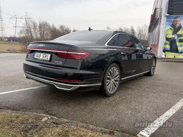 Black Audi A8 2018 in Viljandi, with an engine capacity of 3.00 L and mileage of 162 thousand km for 34900 €, photo 4 on AUTOMOTO.COM.LV