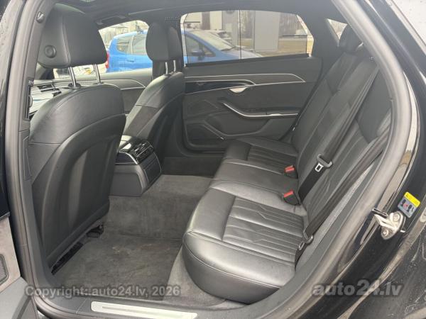 Black Audi A8 2018 in Viljandi, with an engine capacity of 3.00 L and mileage of 162 thousand km for 34900 €, photo 9 on AUTOMOTO.COM.LV