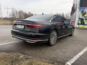 Black Audi A8 2018 in Viljandi, with an engine capacity of 3.00 L and mileage of 163 thousand km for 34900 €, photo 5 on AUTOMOTO.COM.LV