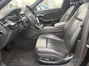 Black Audi A8 2018 in Viljandi, with an engine capacity of 3.00 L and mileage of 163 thousand km for 34900 €, photo 7 on AUTOMOTO.COM.LV