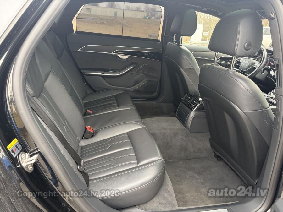 Black Audi A8 2018 in Viljandi, with an engine capacity of 3.00 L and mileage of 163 thousand km for 34900 €, photo 9 on AUTOMOTO.COM.LV