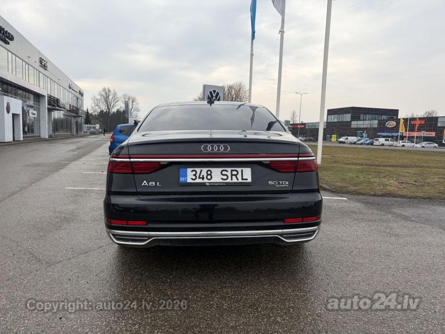 Black Audi A8 2018 in Viljandi, with an engine capacity of 3.00 L and mileage of 163 thousand km for 34900 €, photo 16 on AUTOMOTO.COM.LV