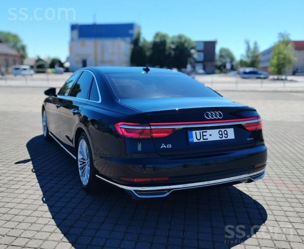 Black Audi A8 2018 in Ventspils, with an engine capacity of 3.00 L and mileage of 269 thousand km for 27900 €, photo 3 on AUTOMOTO.COM.LV