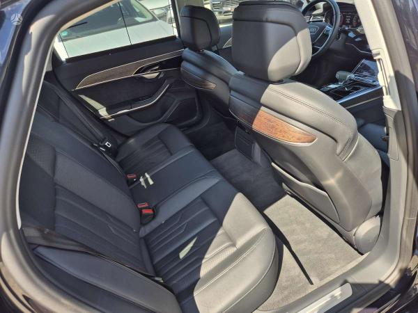Melns Audi A8 2018 Šauļi, ar dzinēja tilpumu 2.97 L un nobraukumu 87 tūkst. km par 36500 €, foto 10 vietnē AUTOMOTO.COM.LV