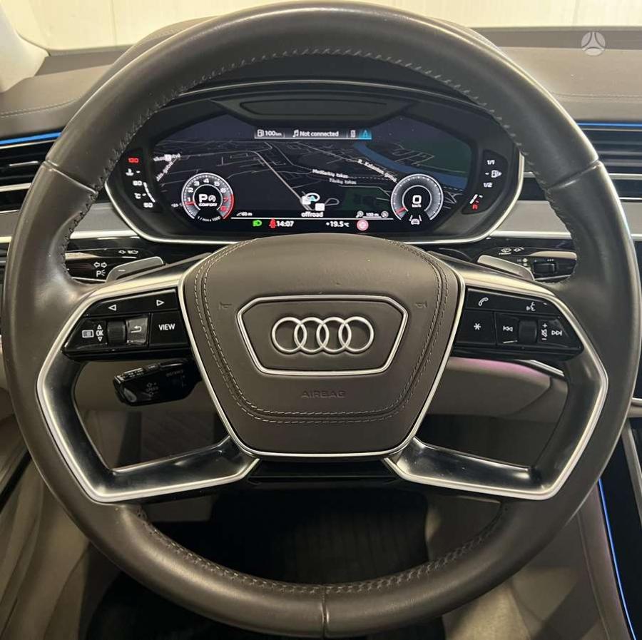Black Audi A8 2018 in Kaunas, with an engine capacity of 3.00 L and mileage of 72 thousand km for 34800 €, photo 10 on AUTOMOTO.COM.LV
