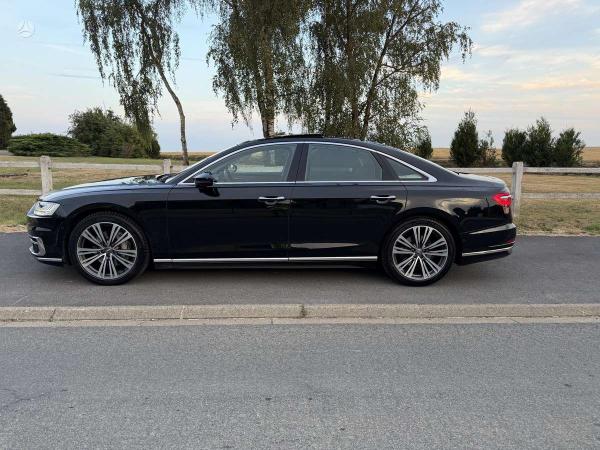 Black Audi A8 2018 in Taurage, with an engine capacity of 2.97 L and mileage of 182 thousand km for 34500 €, photo 3 on AUTOMOTO.COM.LV