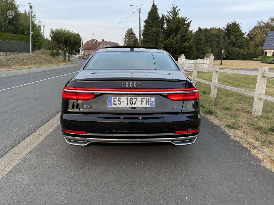 Black Audi A8 2018 in Taurage, with an engine capacity of 2.97 L and mileage of 182 thousand km for 34500 €, photo 5 on AUTOMOTO.COM.LV