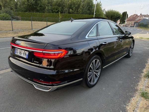 Black Audi A8 2018 in Taurage, with an engine capacity of 2.97 L and mileage of 182 thousand km for 34500 €, photo 6 on AUTOMOTO.COM.LV