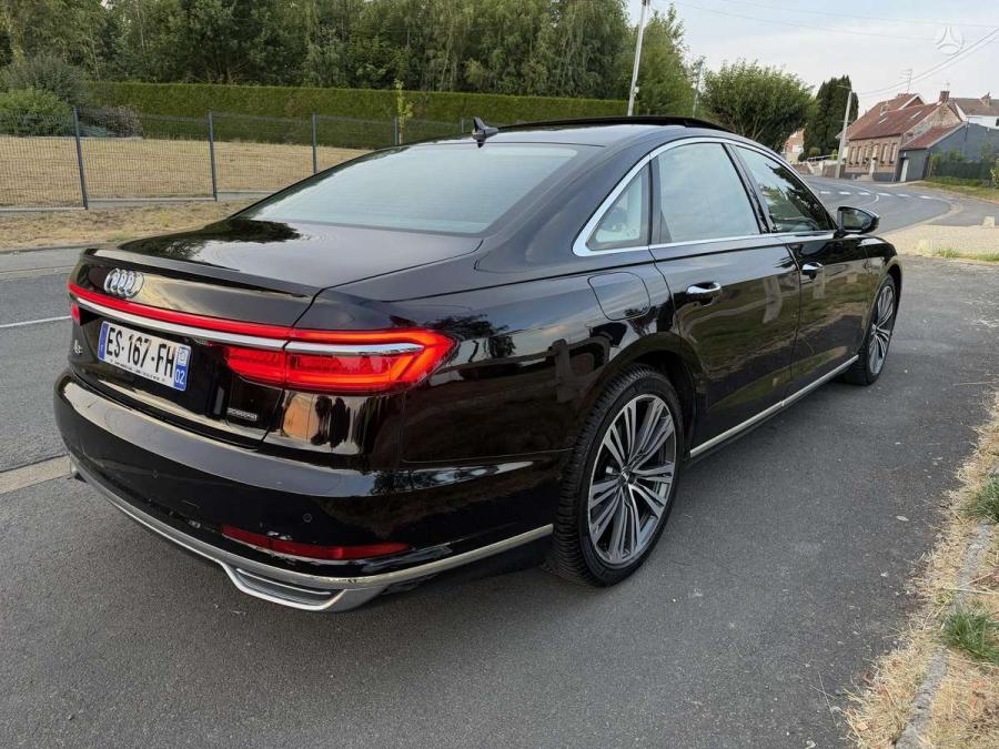 Black Audi A8 2018 in Taurage, with an engine capacity of 2.97 L and mileage of 182 thousand km for 34500 €, photo 6 on AUTOMOTO.COM.LV