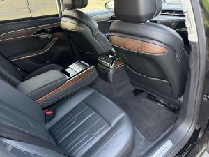 Black Audi A8 2018 in Taurage, with an engine capacity of 2.97 L and mileage of 182 thousand km for 34500 €, photo 9 on AUTOMOTO.COM.LV