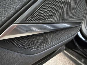 Black Audi A8 2018 in Taurage, with an engine capacity of 2.97 L and mileage of 182 thousand km for 34500 €, photo 18 on AUTOMOTO.COM.LV