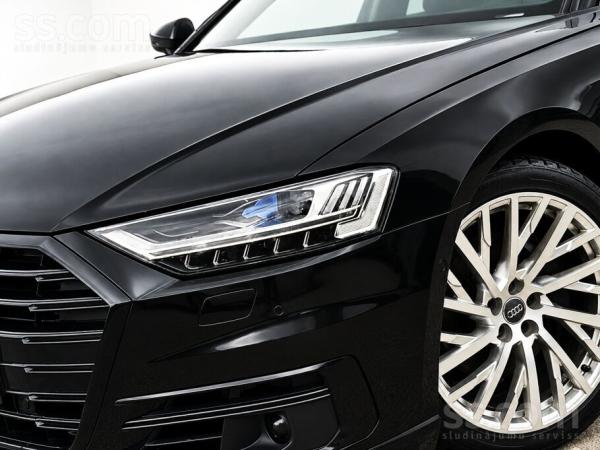 Black Audi A8 2018 in Riga, with an engine capacity of 3.00 L and mileage of 225 thousand km for 31990 €, photo 9 on AUTOMOTO.COM.LV