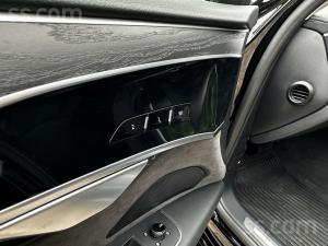 Black Audi A8 2019 in Riga, with an engine capacity of 3.00 L and mileage of 55 thousand km for 44290 €, photo 13 on AUTOMOTO.COM.LV