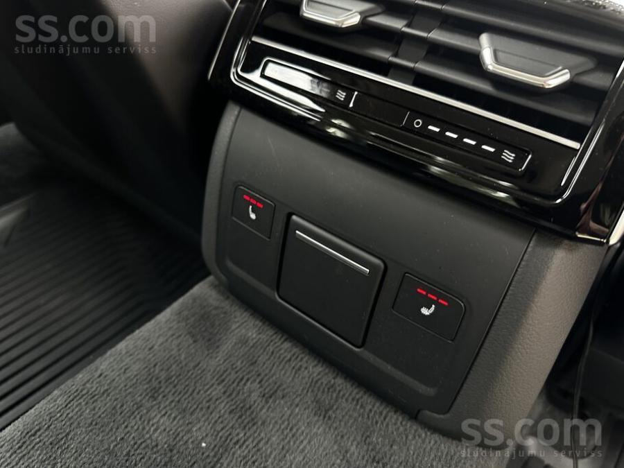 Black Audi A8 2019 in Riga, with an engine capacity of 3.00 L and mileage of 55 thousand km for 44290 €, photo 16 on AUTOMOTO.COM.LV