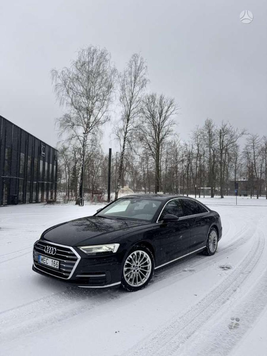 Black Audi A8 2019 in Vilnius, with an engine capacity of 3.00 L and mileage of 260 thousand km for 33000 €, photo 4 on AUTOMOTO.COM.LV
