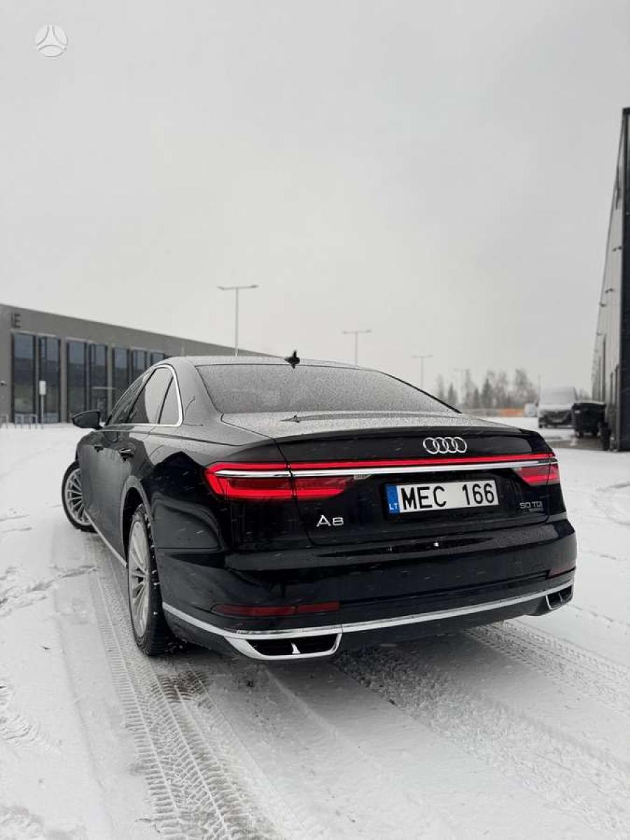 Black Audi A8 2019 in Vilnius, with an engine capacity of 3.00 L and mileage of 260 thousand km for 33000 €, photo 6 on AUTOMOTO.COM.LV