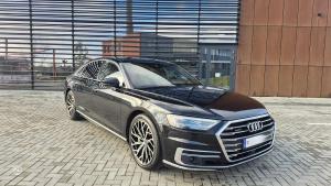 Black Audi A8 2019 in Klaipeda, with an engine capacity of 3.00 L and mileage of 152 thousand km for 29999 €, photo 6 on AUTOMOTO.COM.LV
