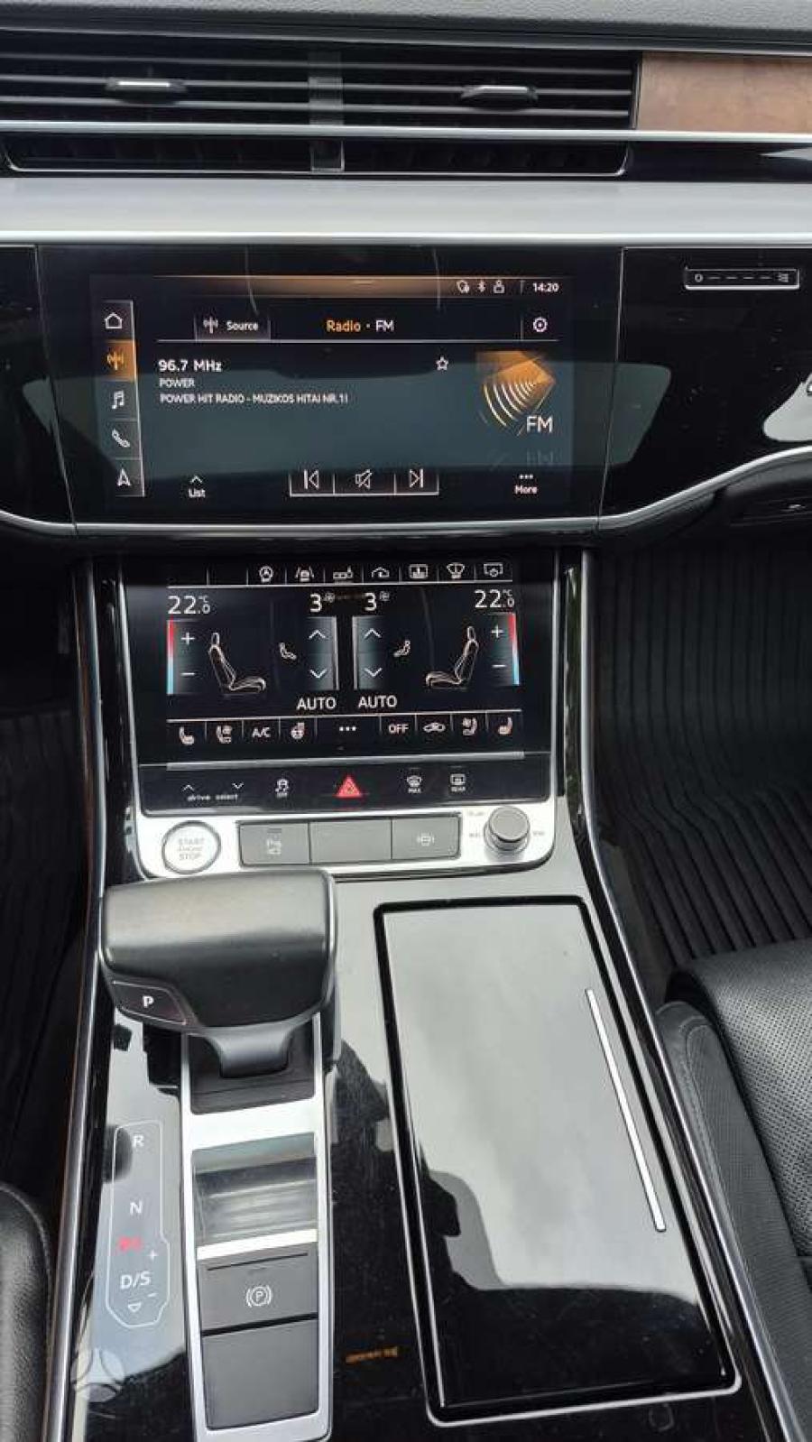 Black Audi A8 2019 in Klaipeda, with an engine capacity of 3.00 L and mileage of 152 thousand km for 29999 €, photo 26 on AUTOMOTO.COM.LV