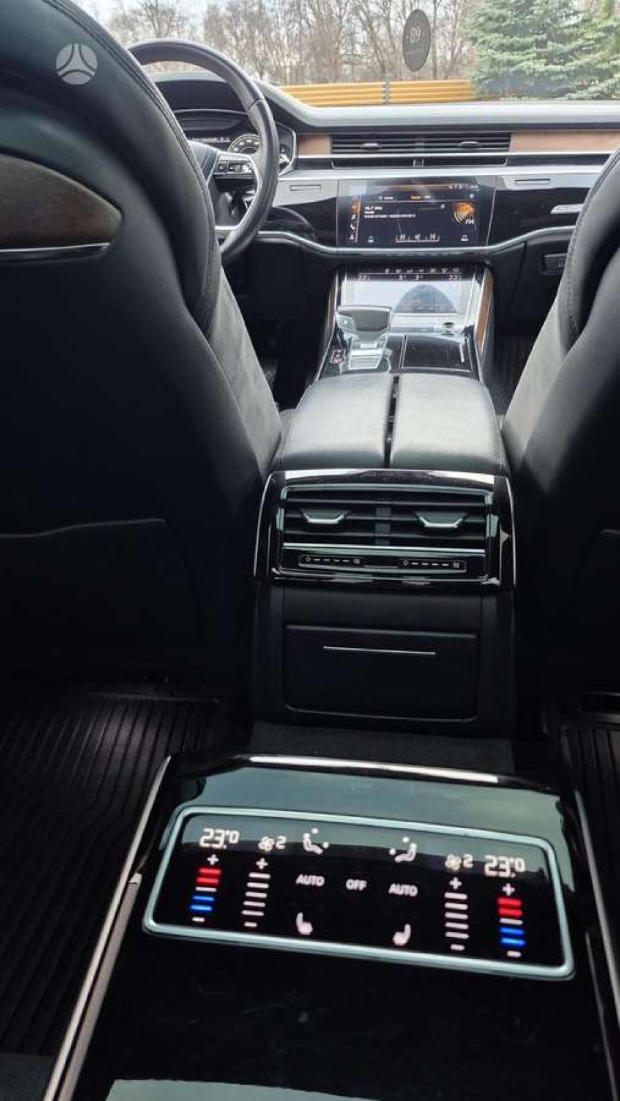 Black Audi A8 2019 in Klaipeda, with an engine capacity of 3.00 L and mileage of 152 thousand km for 29999 €, photo 30 on AUTOMOTO.COM.LV