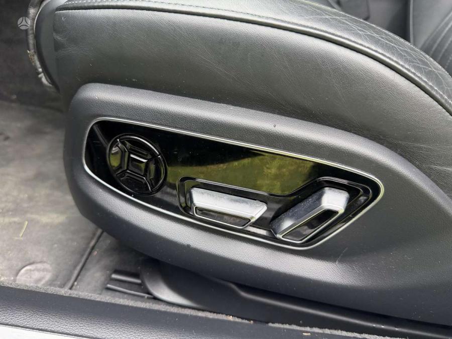 Melns Audi A8 2019 Šalčininkai, ar dzinēja tilpumu 2.97 L un nobraukumu 122 tūkst. km par 25999 €, foto 16 vietnē AUTOMOTO.COM.LV