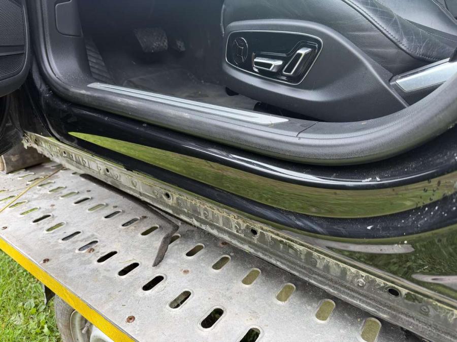 Melns Audi A8 2019 Šalčininkai, ar dzinēja tilpumu 2.97 L un nobraukumu 122 tūkst. km par 25999 €, foto 24 vietnē AUTOMOTO.COM.LV