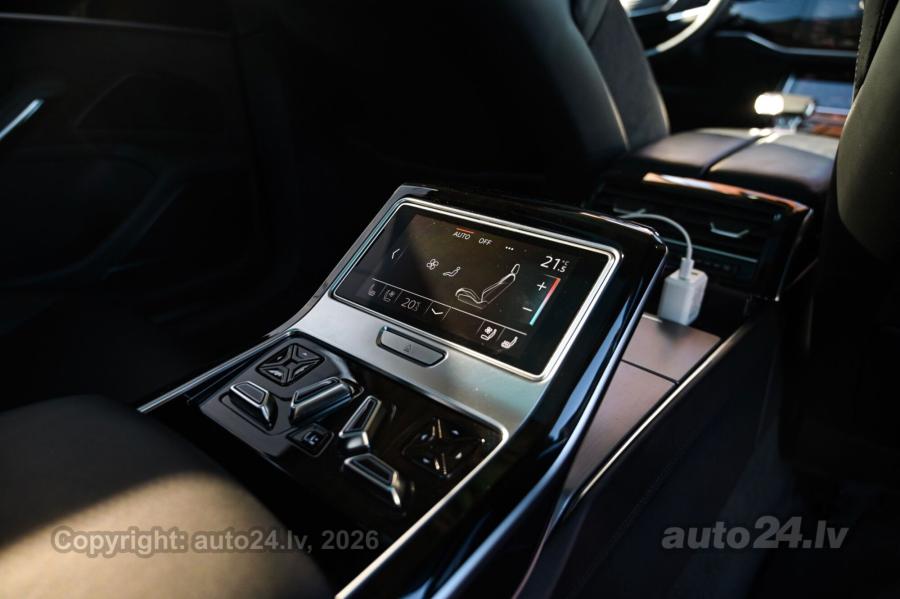 Melns Audi A8 2020 Tallina, ar dzinēja tilpumu 3.00 L un nobraukumu 200 tūkst. km par 39900 €, foto 14 vietnē AUTOMOTO.COM.LV