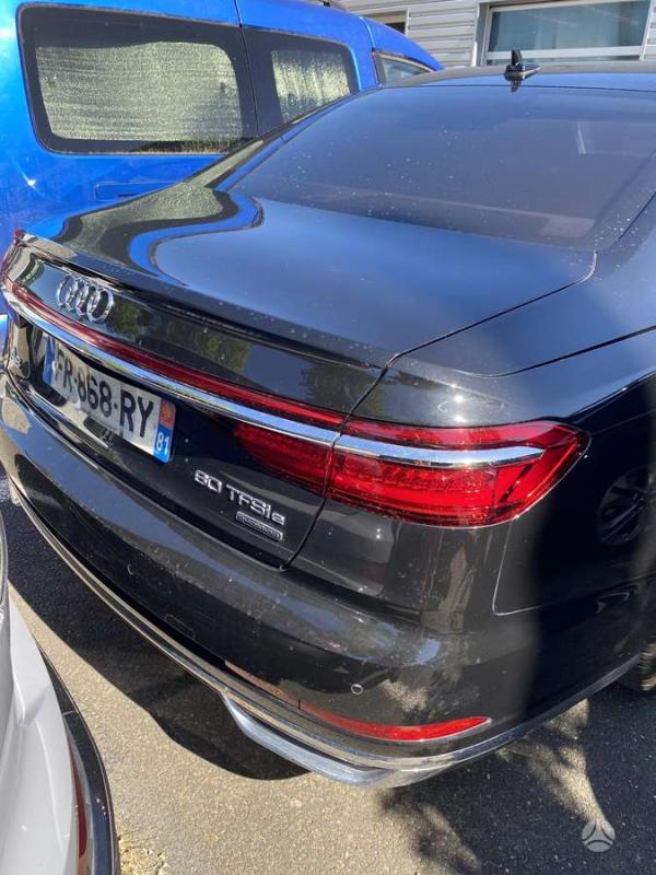 Melns Audi A8 2020 Tauragė, ar dzinēja tilpumu 3.00 L un nobraukumu 188 tūkst. km par 27500 €, foto 2 vietnē AUTOMOTO.COM.LV