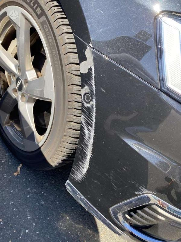 Melns Audi A8 2020 Tauragė, ar dzinēja tilpumu 3.00 L un nobraukumu 188 tūkst. km par 27500 €, foto 6 vietnē AUTOMOTO.COM.LV