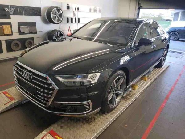 Black Audi A8 2021 in Vilnius, with an engine capacity of 3.00 L and mileage of 49 thousand km for 51444 €, photo 1 on AUTOMOTO.COM.LV
