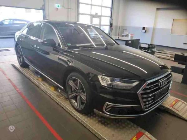 Black Audi A8 2021 in Vilnius, with an engine capacity of 3.00 L and mileage of 49 thousand km for 51444 €, photo 3 on AUTOMOTO.COM.LV