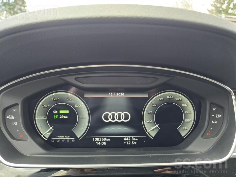 Black Audi A8 2021 in Riga, with an engine capacity of 3.00 L and mileage of 109 thousand km for 43900 €, photo 10 on AUTOMOTO.COM.LV