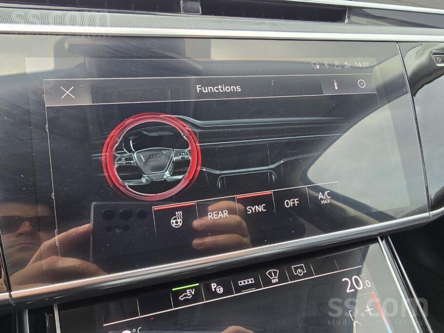 Black Audi A8 2021 in Riga, with an engine capacity of 3.00 L and mileage of 109 thousand km for 43900 €, photo 14 on AUTOMOTO.COM.LV