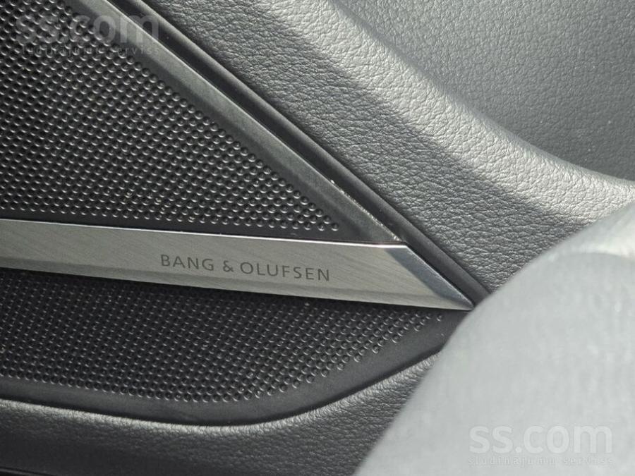 Black Audi A8 2021 in Riga, with an engine capacity of 3.00 L and mileage of 109 thousand km for 43900 €, photo 24 on AUTOMOTO.COM.LV
