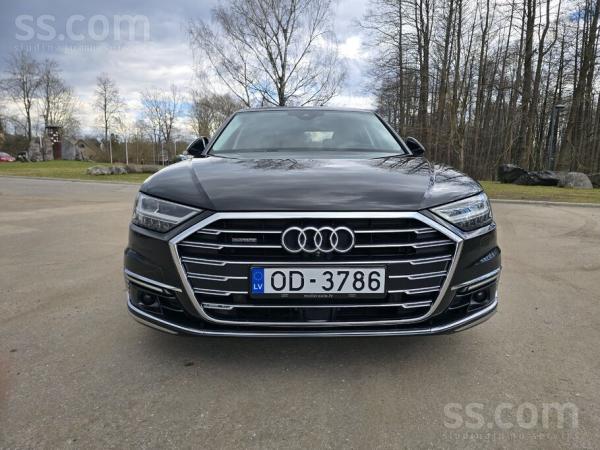 Black Audi A8 2021 in Riga, with an engine capacity of 3.00 L and mileage of 111 thousand km for 43900 €, photo 5 on AUTOMOTO.COM.LV