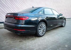 Black Audi A8 2021 in Panevezys, with an engine capacity of 3.00 L and mileage of 99 thousand km for 40000 €, photo 3 on AUTOMOTO.COM.LV