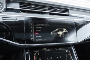 Black Audi A8 2021 in Marupe, with an engine capacity of 3.00 L and mileage of 113 thousand km for 42700 €, photo 24 on AUTOMOTO.COM.LV