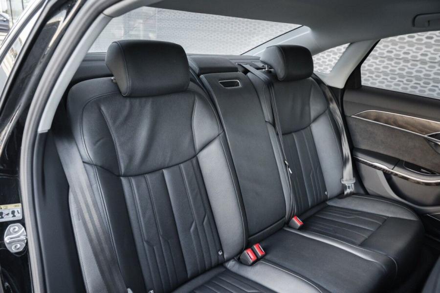 Black Audi A8 2021 in Marupe, with an engine capacity of 3.00 L and mileage of 113 thousand km for 42700 €, photo 30 on AUTOMOTO.COM.LV