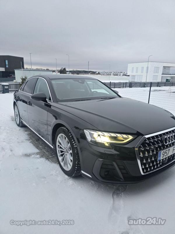 Melns Audi A8 2022 Tallina, ar dzinēja tilpumu 3.00 L un nobraukumu 90 tūkst. km par 60000 €, foto 1 vietnē AUTOMOTO.COM.LV