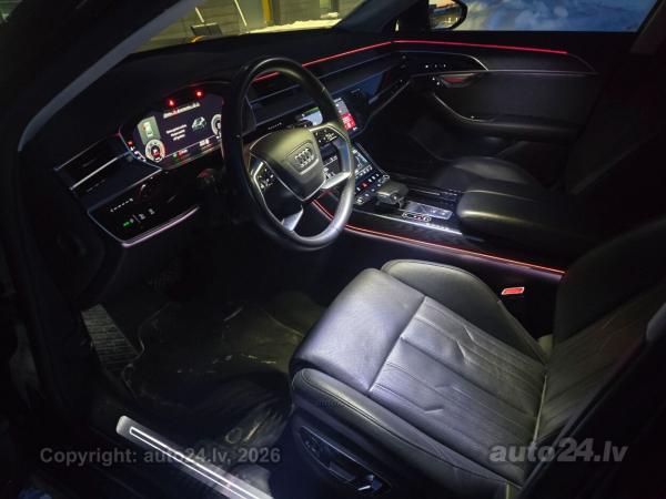 Melns Audi A8 2022 Tallina, ar dzinēja tilpumu 3.00 L un nobraukumu 90 tūkst. km par 60000 €, foto 7 vietnē AUTOMOTO.COM.LV