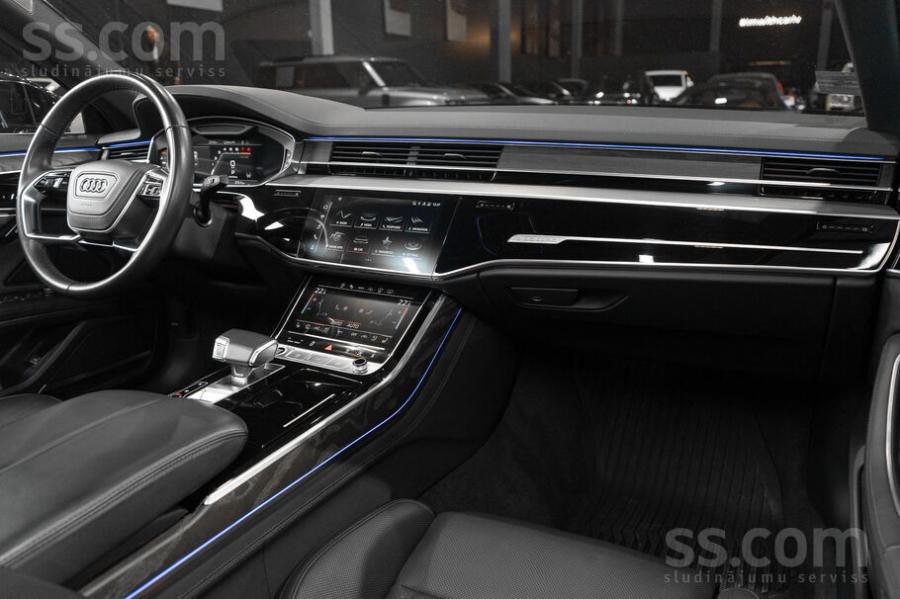 Black Audi A8 2022 in Riga, with an engine capacity of 3.00 L and mileage of 80 thousand km for 54900 €, photo 13 on AUTOMOTO.COM.LV