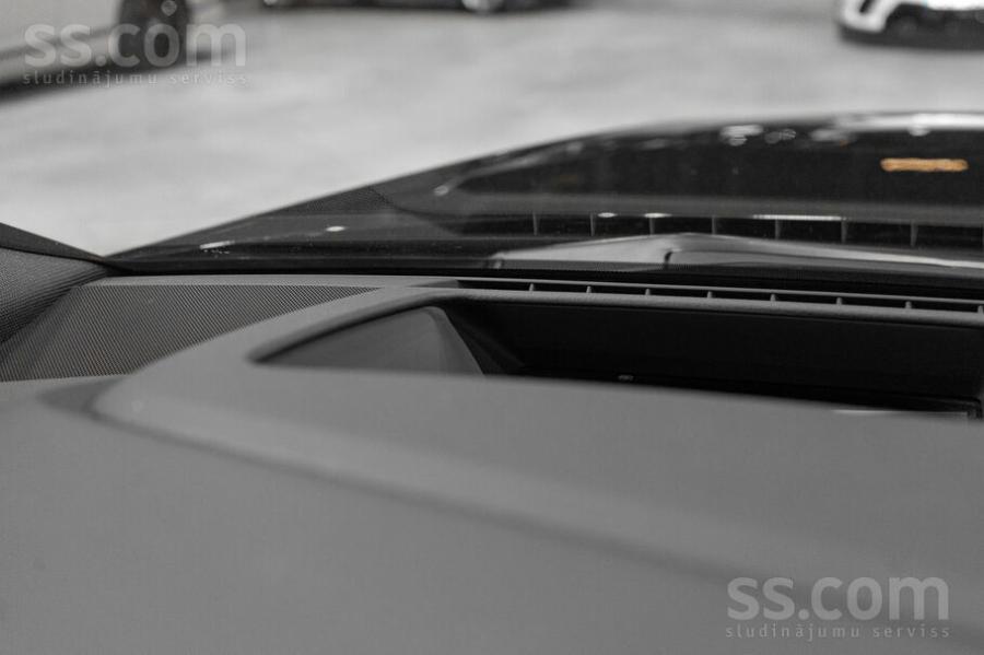 Black Audi A8 2022 in Riga, with an engine capacity of 3.00 L and mileage of 80 thousand km for 54900 €, photo 25 on AUTOMOTO.COM.LV