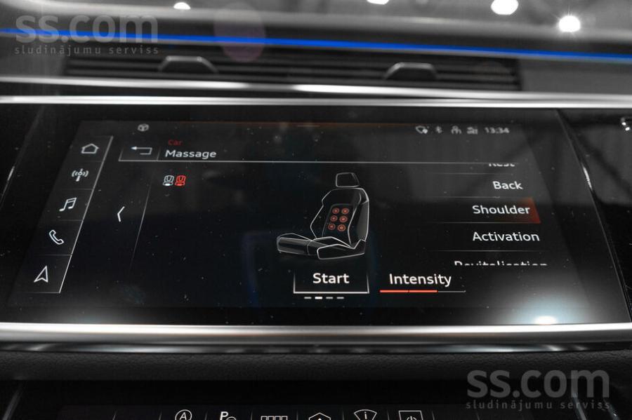 Black Audi A8 2022 in Riga, with an engine capacity of 3.00 L and mileage of 80 thousand km for 54900 €, photo 33 on AUTOMOTO.COM.LV