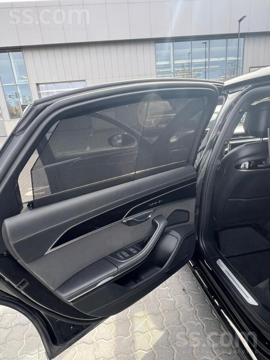 Black Audi A8 2022 in Riga, with an engine capacity of 3.00 L and mileage of 68 thousand km for 65900 €, photo 12 on AUTOMOTO.COM.LV