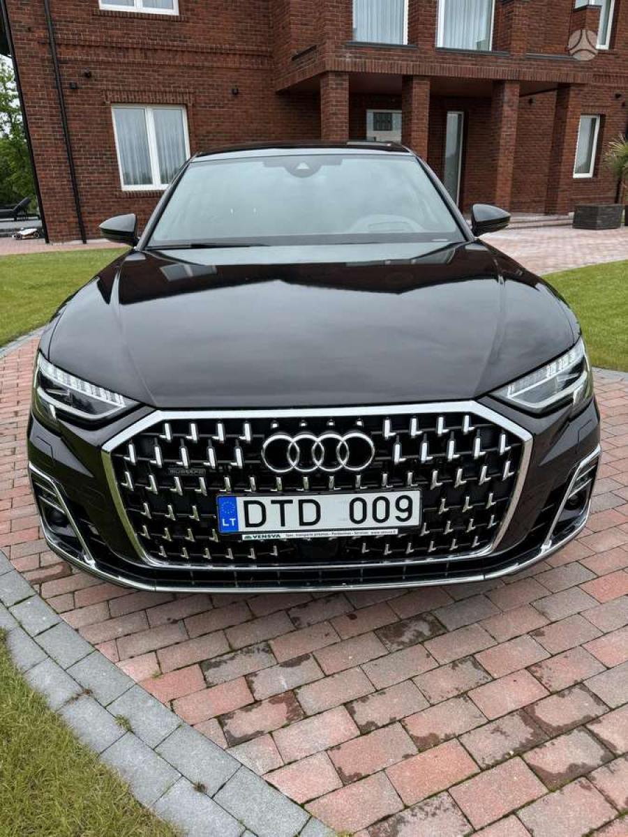 Black Audi A8 2022 in Plunge, with an engine capacity of 3.00 L and mileage of 80 thousand km for 54900 €, photo 3 on AUTOMOTO.COM.LV